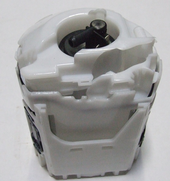 $85 OEM VW 3 Bar In Tank Fuel Pump Housing Cabrio Eurovan VW Golf 2.0 ...